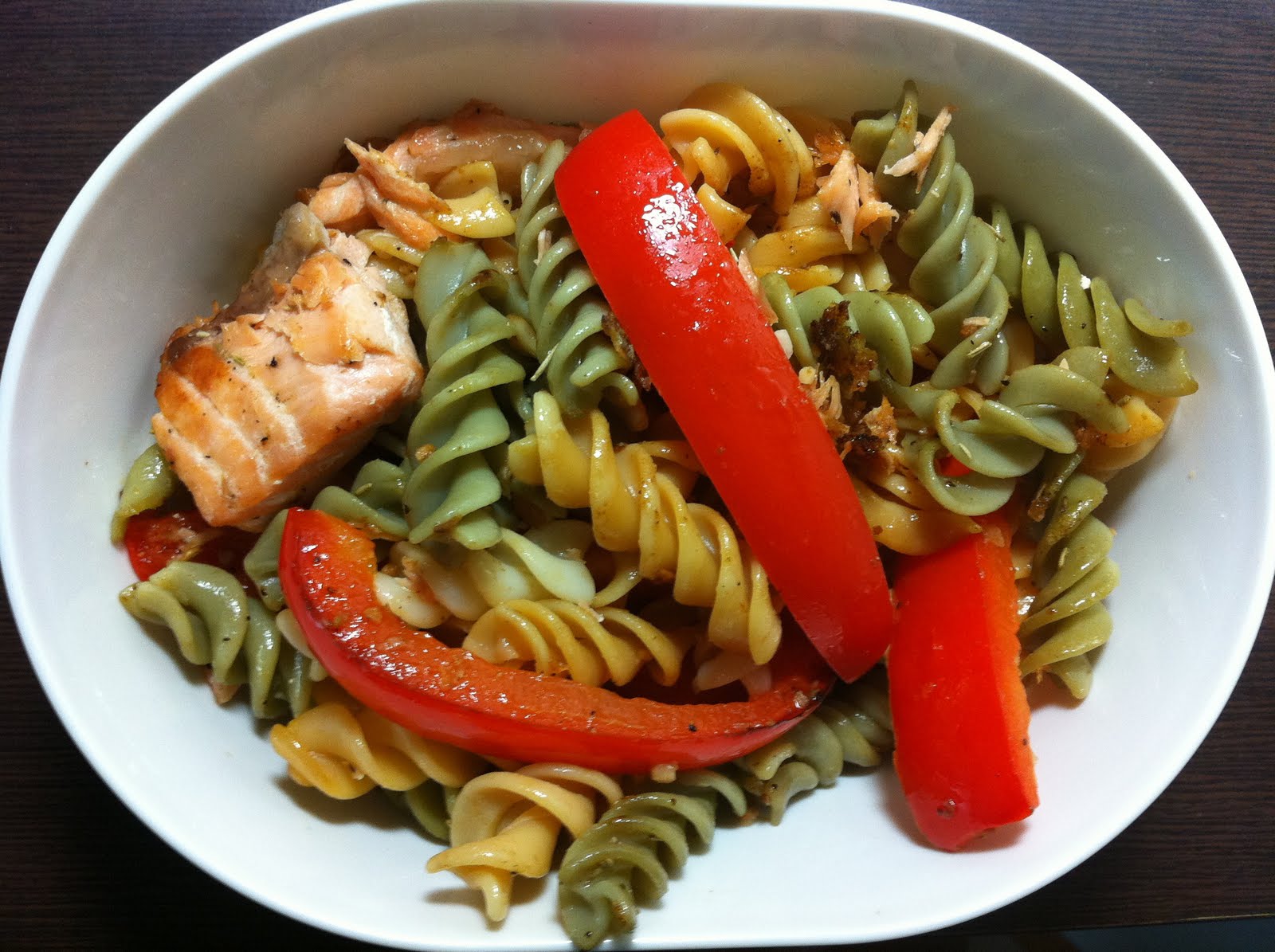 Recipe: Aglio Olio Tricolored Fusilli with Salmon and Red Pepper ...