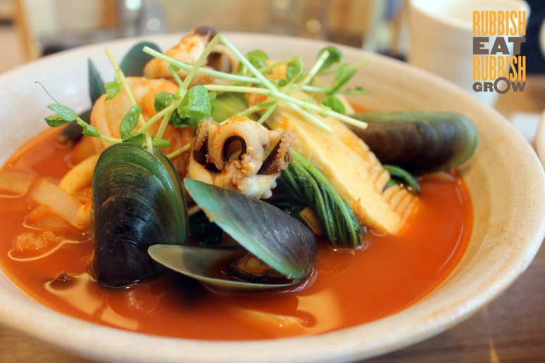 What to Eat at One Raffles Place: Ramen Isshi, Ngon Vietnamese, The ...